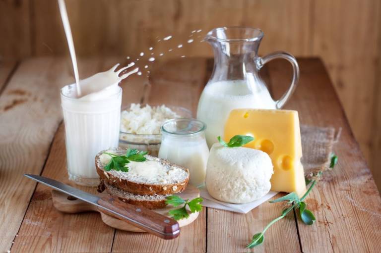 Benefits, Uses, And Everything About Goat Milk - HealthifyMe