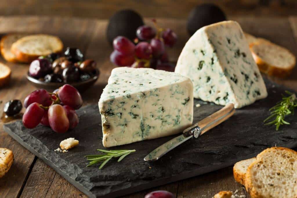 Everything You Should Know About Blue Cheese - HealthifyMe