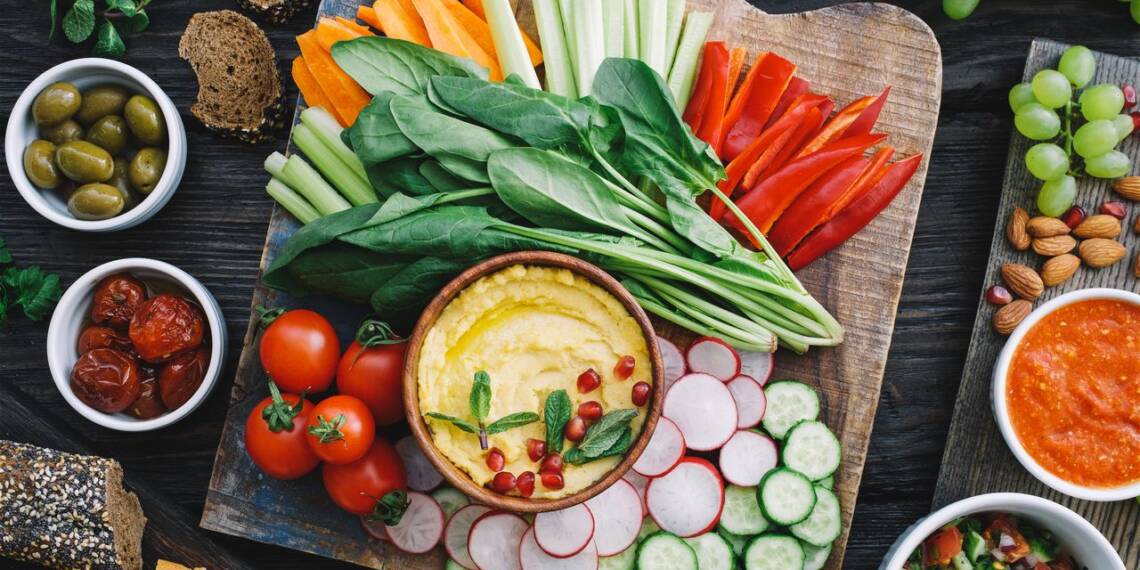 The Pros and Cons of a Vegetarian Diet - HealthifyMe